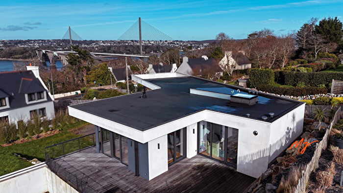 Maison à vendre - Plougastel-Daoulas, Kéraliou, Le Passage - 6 pièces - 4 chambres