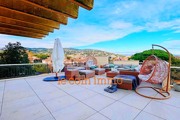 Appartement à vendre - Mandelieu-la-Napoule, La Napoule - 3 pièces - 2 chambres