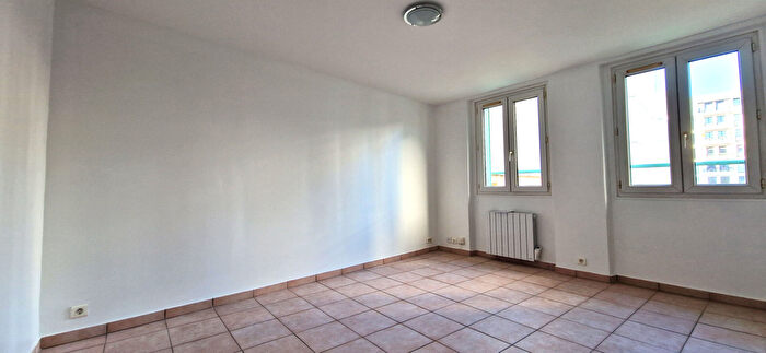 Appartement 1 pièce à Puteaux, Vieux Puteaux, à louer