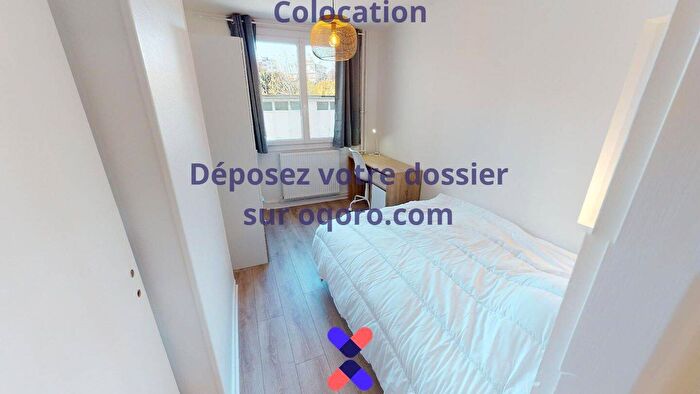 Appartement à louer - Croix Rouge-Portail-Rouge Sémard, Saint-Martin-dHères - 5 pièces - 4 chambres