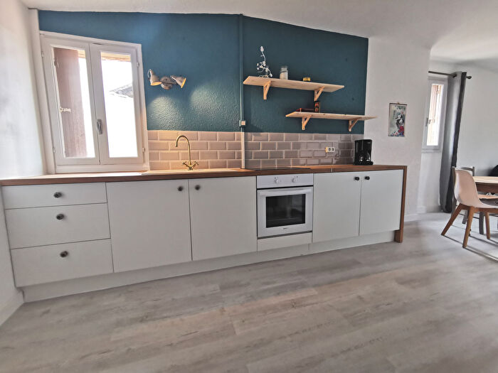 Appartement à louer - Avignon, Palais des Papes, Zone Piétonne - 2 pièces - 1 chambre