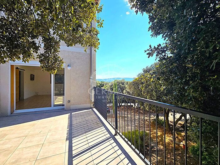 Le Thor : Appartement 5 pièces à vendre