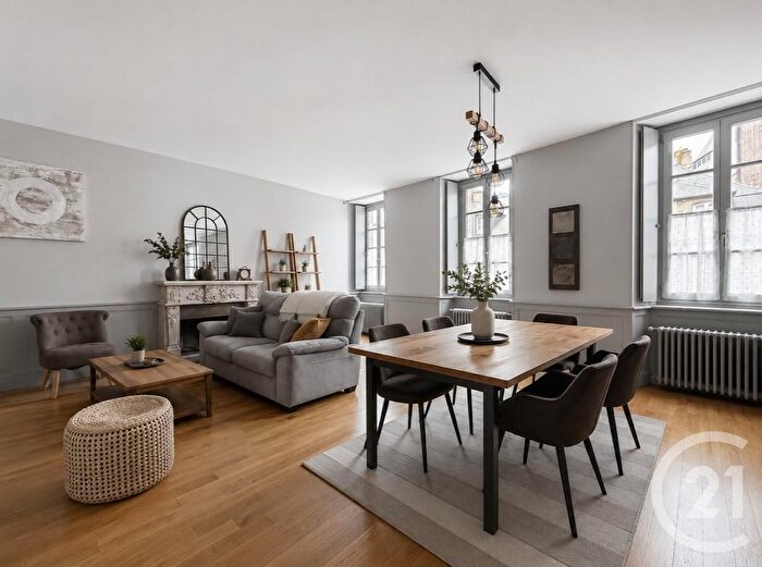 Appartement 5 pièces à Dinan, à vendre