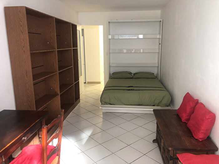 Nice, Médecin : Appartement 1 pièce à louer
