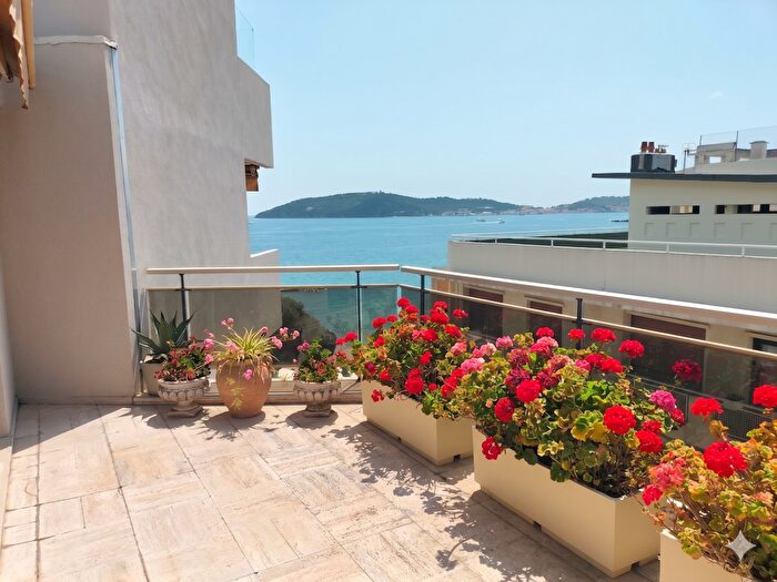 Appartement 4 pièces à vendre à Toulon, Le Mourillon, La Mitre, Fort Lamalgue