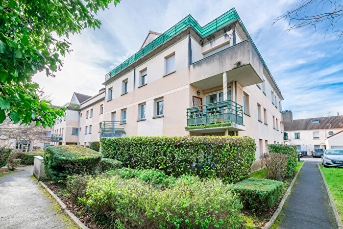 Appartement à vendre - Longjumeau, Gare, Marché - 3 pièces - 2 chambres