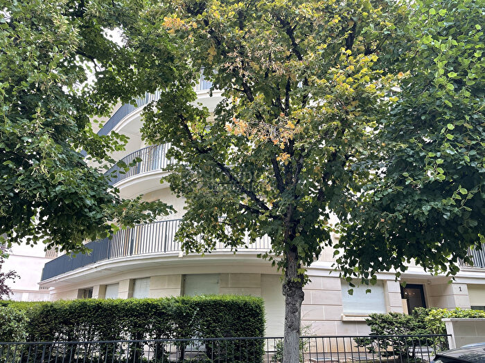 Appartement 6 pièces à Versailles, à vendre