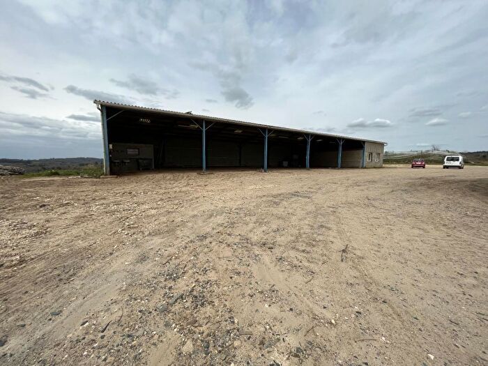 Maison à vendre - Saint-Priest-les-Fougères - 3 pièces