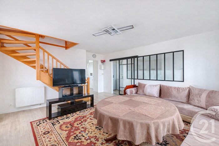 Appartement à vendre - Aubervilliers, Landy-Plaine, Marcreus, Pressensé - 3 pièces - 2 chambres