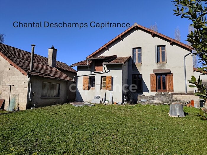 Maison à vendre - Toulon-sur-Arroux - 6 pièces - 3 chambres