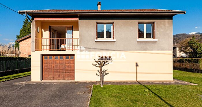 Maison à vendre - Saint-Martin-dHères, Galochère - 4 pièces - 3 chambres