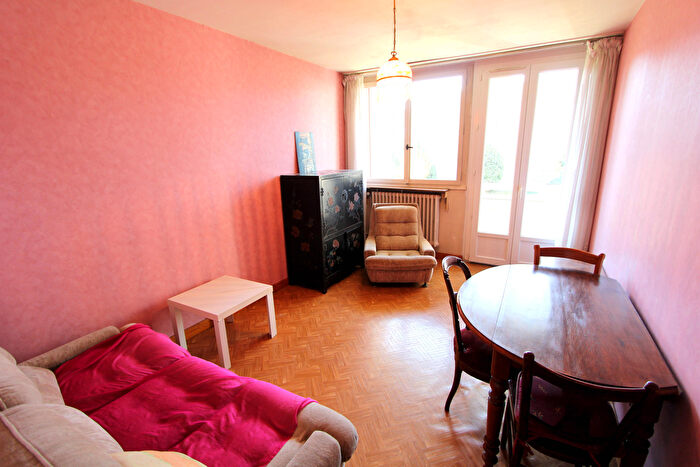 Appartement à vendre - Ville-la-Grand - 3 pièces - 2 chambres