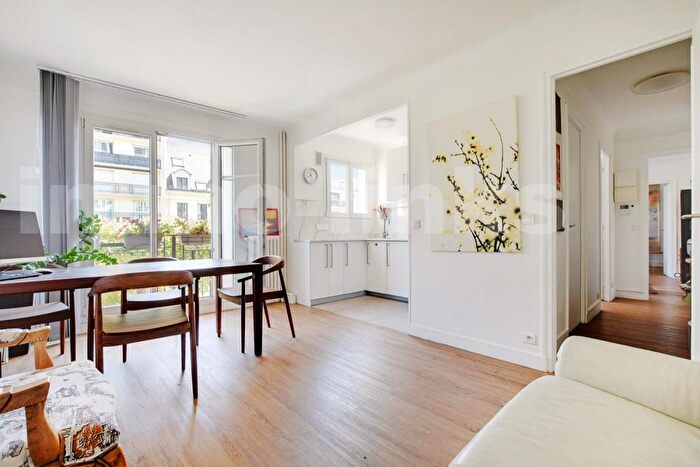 Appartement à vendre - Charenton-le-Pont, Centre ancien - 3 pièces - 2 chambres