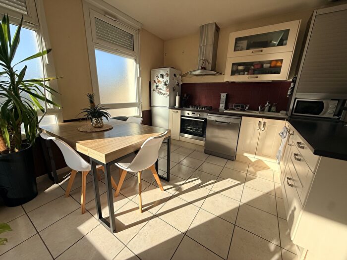 Appartement à louer - Saint-Siméon-de-Bressieux - 3 pièces - 2 chambres