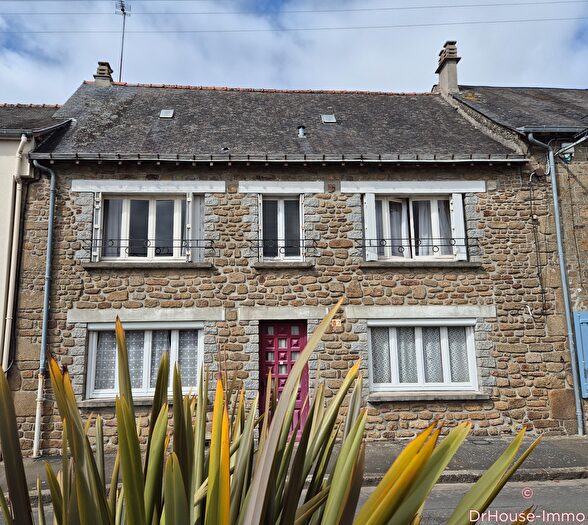 Maison à vendre - Gorron - 7 pièces - 4 chambres