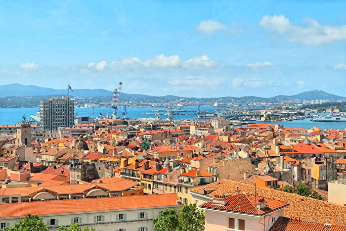 Appartement 5 pièces à Toulon, Haute-ville, à vendre