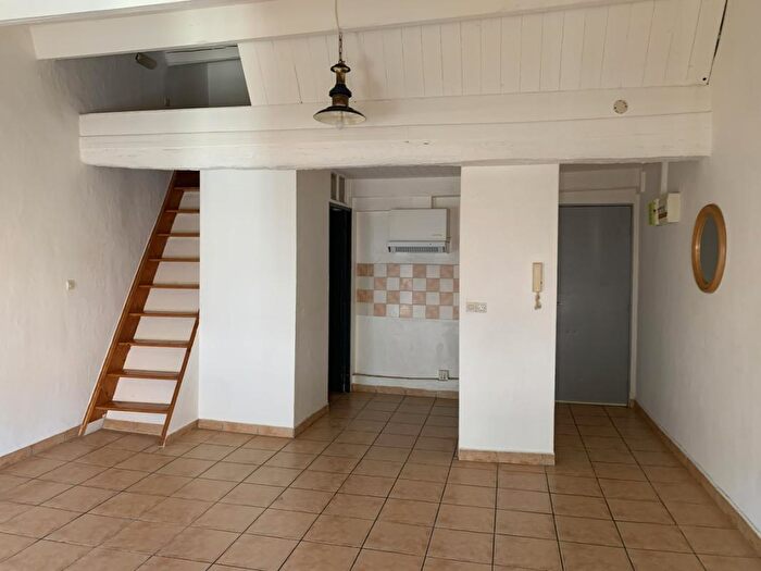 Appartement 1 pièce à louer à La Roquebrussanne