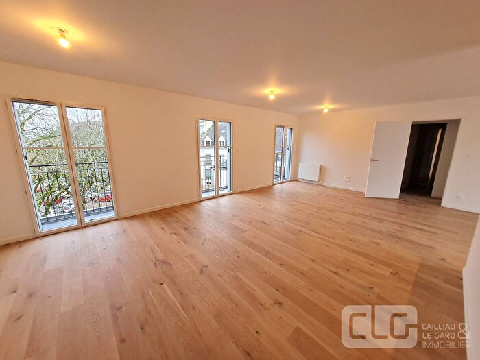 Appartement 4 pièces à Centre Ville, Quimper, à louer