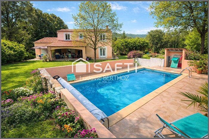 Maison à vendre - Brignoles, Rural - 5 pièces - 4 chambres