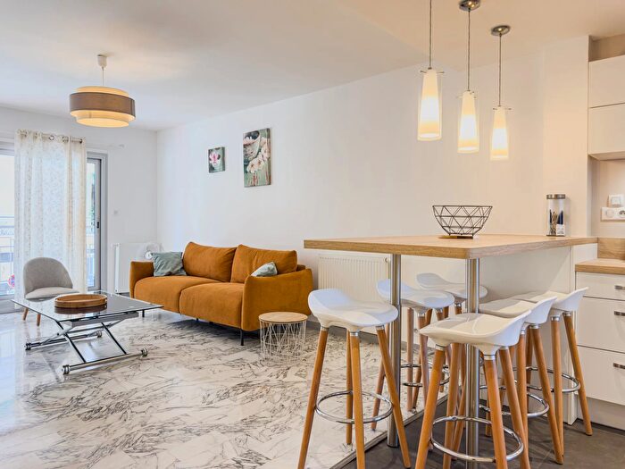Appartement 3 pièces à Antibes, Coeur de ville, à vendre