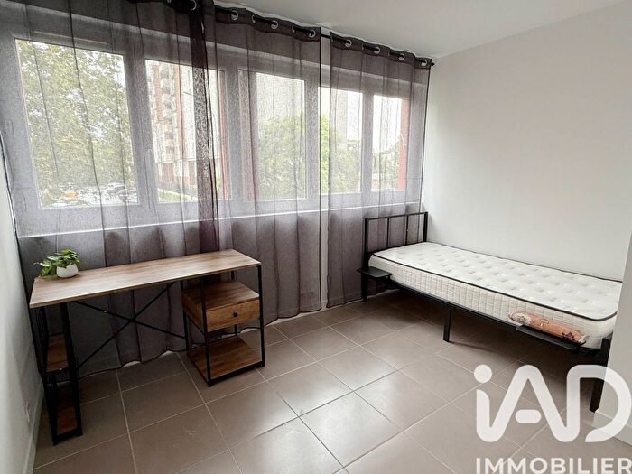 Appartement 4 pièces à Descartes, Massy, à louer