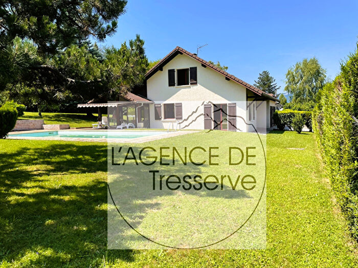 Maison 5 pièces à Tresserve, à vendre