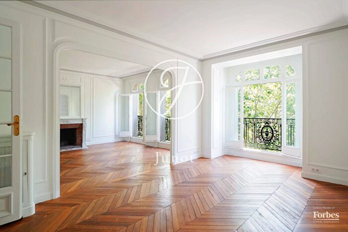 Appartement 5 pièces à vendre à Paris 15ème, Cambronne, Garibaldi