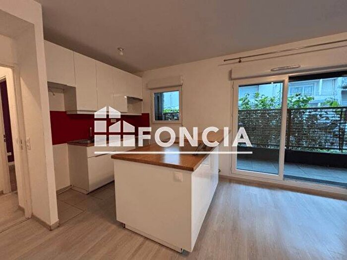 Appartement à louer - Le Point du Jour-Centre Gare, Cergy - 2 pièces - 1 chambre