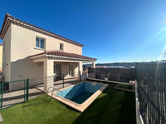 Maison à vendre - Aramon - 6 pièces - 4 chambres