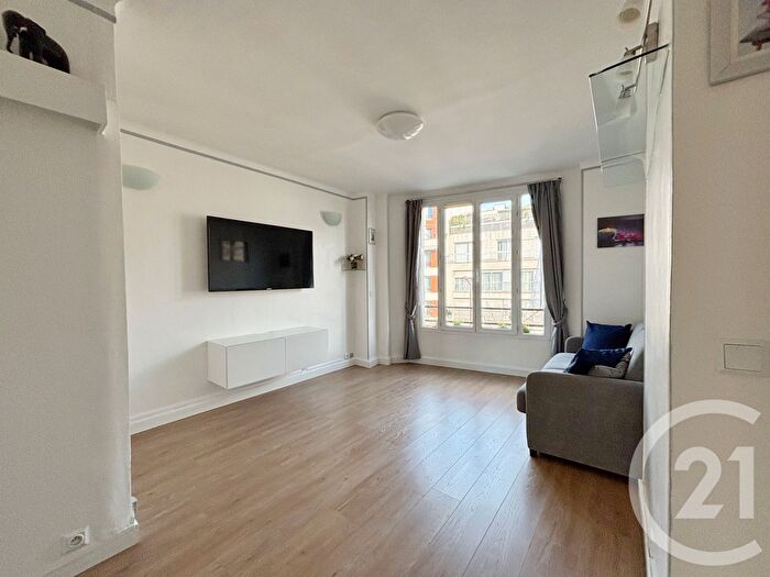 Appartement à vendre - Charenton-le-Pont, Valmy - 2 pièces - 1 chambre