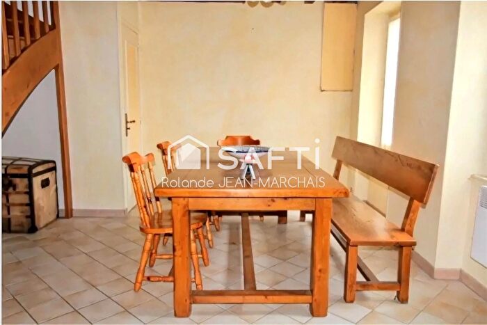 Maison 6 pièces à Nevoy, à vendre