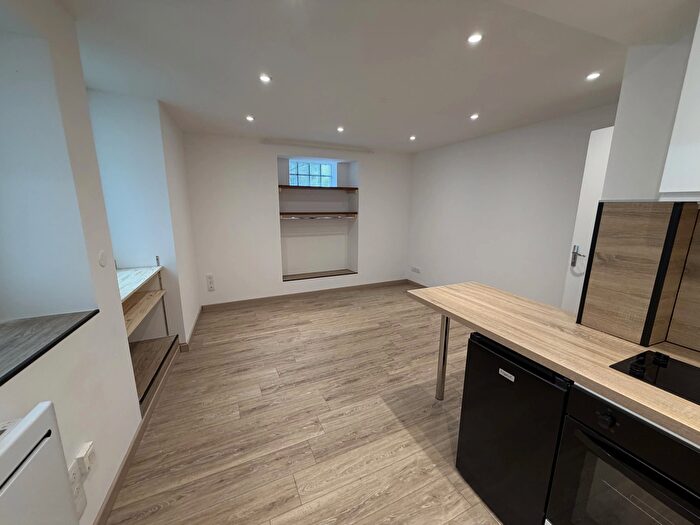 Appartement 1 pièce à Sablé-sur-Sarthe, Rive Gauche, à louer