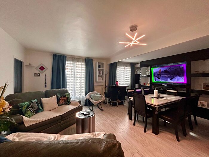 Appartement à vendre - Domont, Coquelicots, Marlières - 4 pièces - 2 chambres