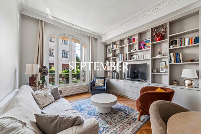 Appartement 4 pièces à vendre à Neuilly-sur-Seine