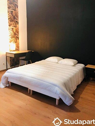 Appartement à louer - Liberté-Victoire, Cambrai - 1 pièce - 1 chambre