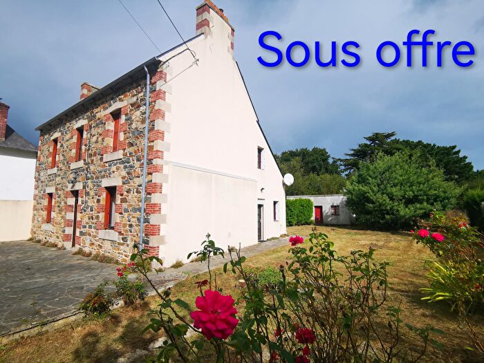 Maison 7 pièces à vendre à Plougrescant