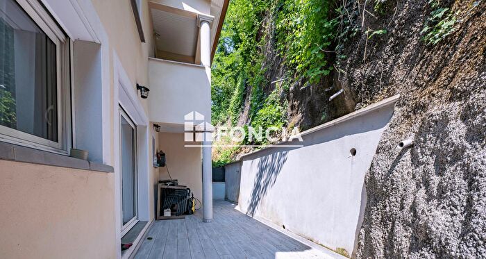 Vienne, Saint-Martin : Maison 5 pièces à vendre
