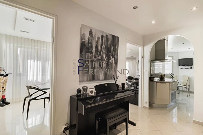 Appartement 6 pièces à vendre à Boulogne-Billancourt, Renault, Billancourt