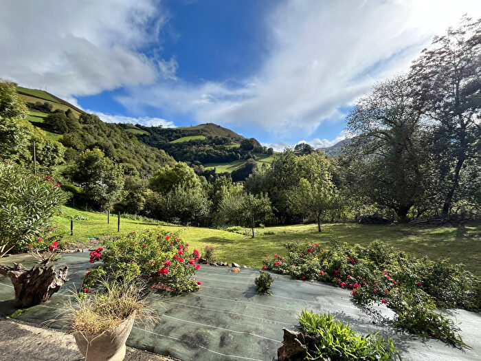 Maison à vendre - Arnéguy - 5 pièces - 3 chambres