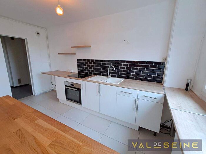 Grieu-Vallon Suisse-Saint Milaire-Mont Gargan, Rouen : Appartement 3 pièces à louer