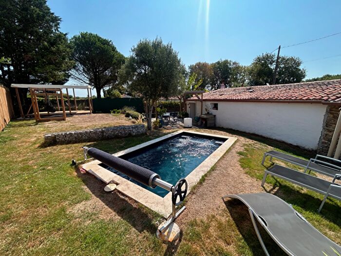 Maison à vendre - Grosbreuil - 3 pièces - 1 chambre