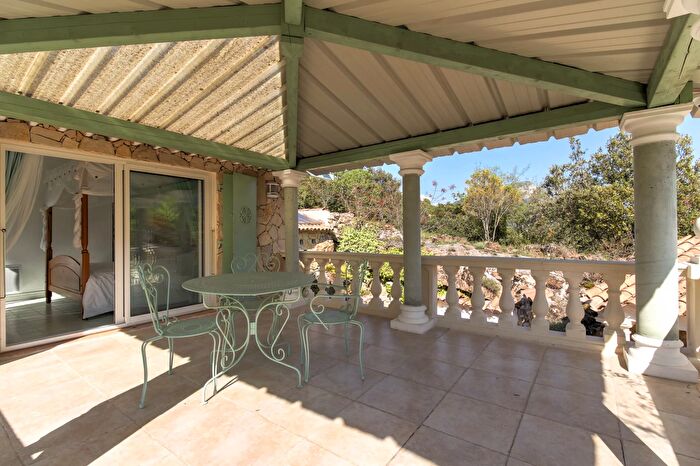 Maison à vendre - Pierrefeu - 5 pièces - 1 chambre