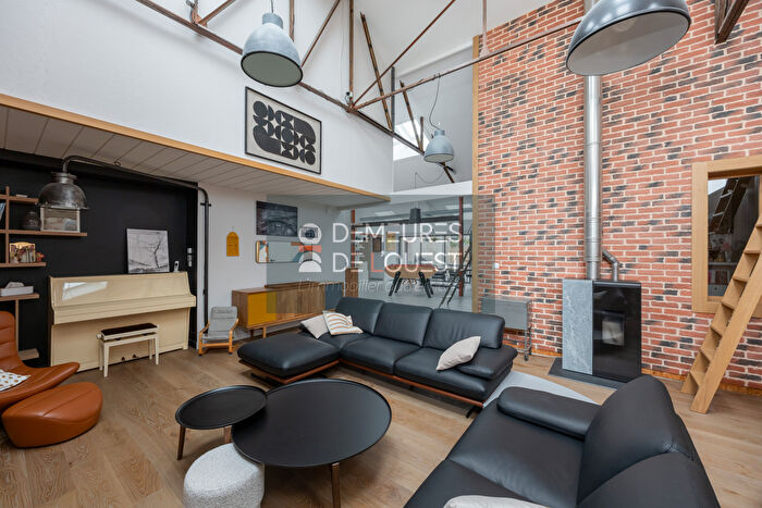 Maison à vendre - Quartiers Sud-Est, Cimetière de lEst - 10 pièces - 7 chambres