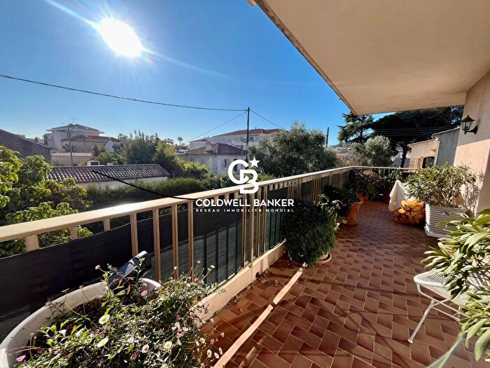 Vallauris, Pertuades - Appartement 5 pièces à vendre
