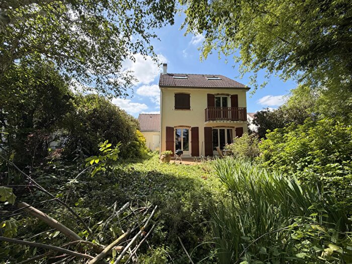 Maison 7 pièces à Fourqueux, à vendre