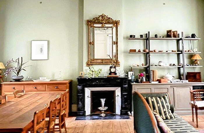 Rochefort, Centre-ville : Maison 8 pièces à vendre