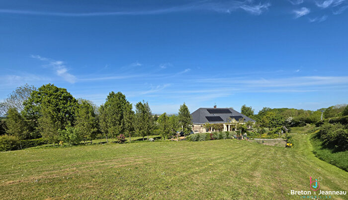 Maison 5 pièces à Torcé-Viviers-en-Charnie, à vendre