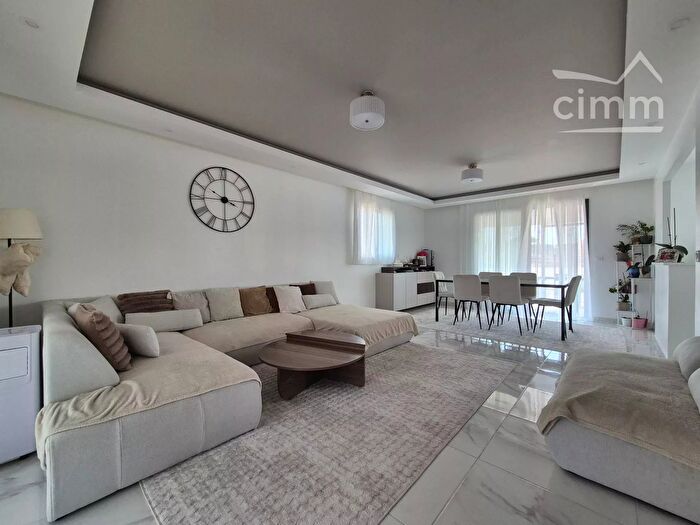 Maison 4 pièces à Villebarou, à vendre