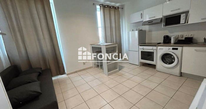 Appartement 1 pièce à louer à Centre Ville, Roquemaure