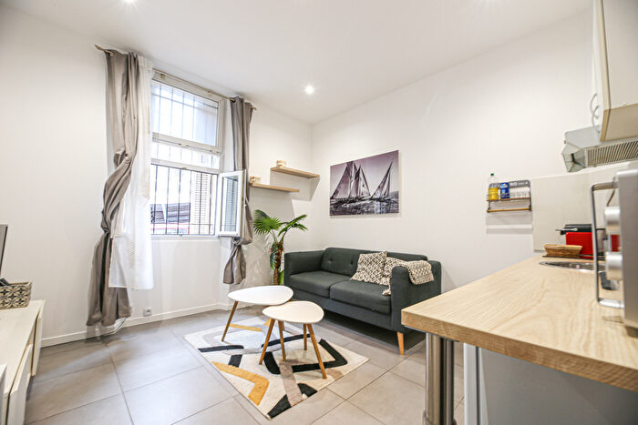 Appartement à vendre - Cannes, Petit Juas - 1 pièce - 1 chambre